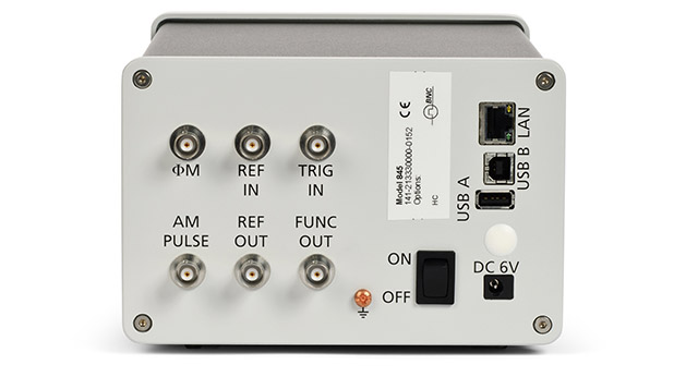 Microwave/RF Signal Generator, 9 kHz to 26.5 GHz